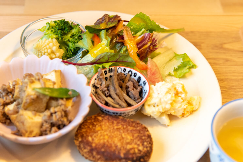 cocoyan cafe & base | 大阪府枚方市の観光情報誌『ひらいろ』