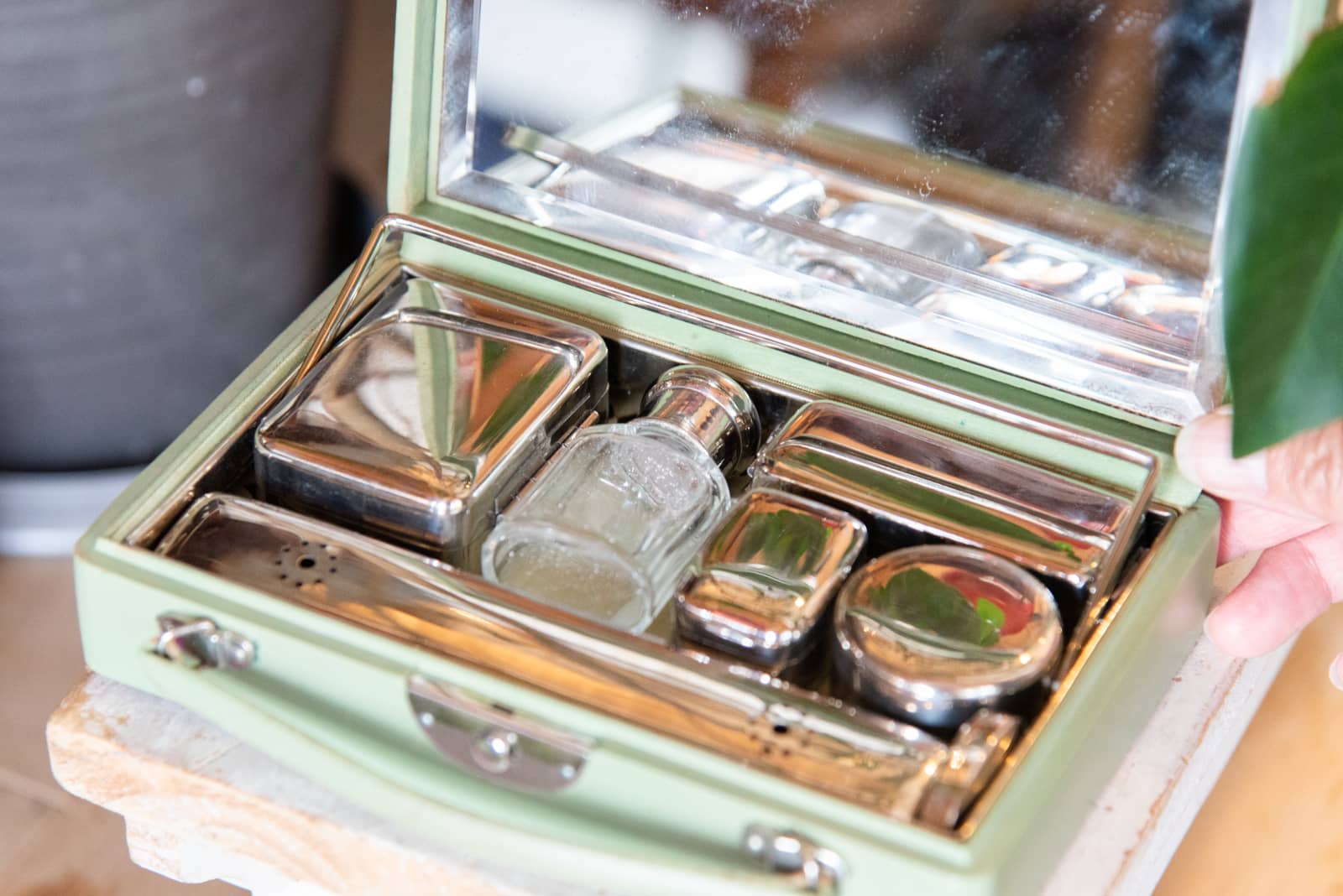 DERMATOGRAPH | 大阪府枚方市の観光情報誌『ひらいろ』